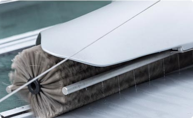 The technology behind our window cleaning and facade cleaning robots